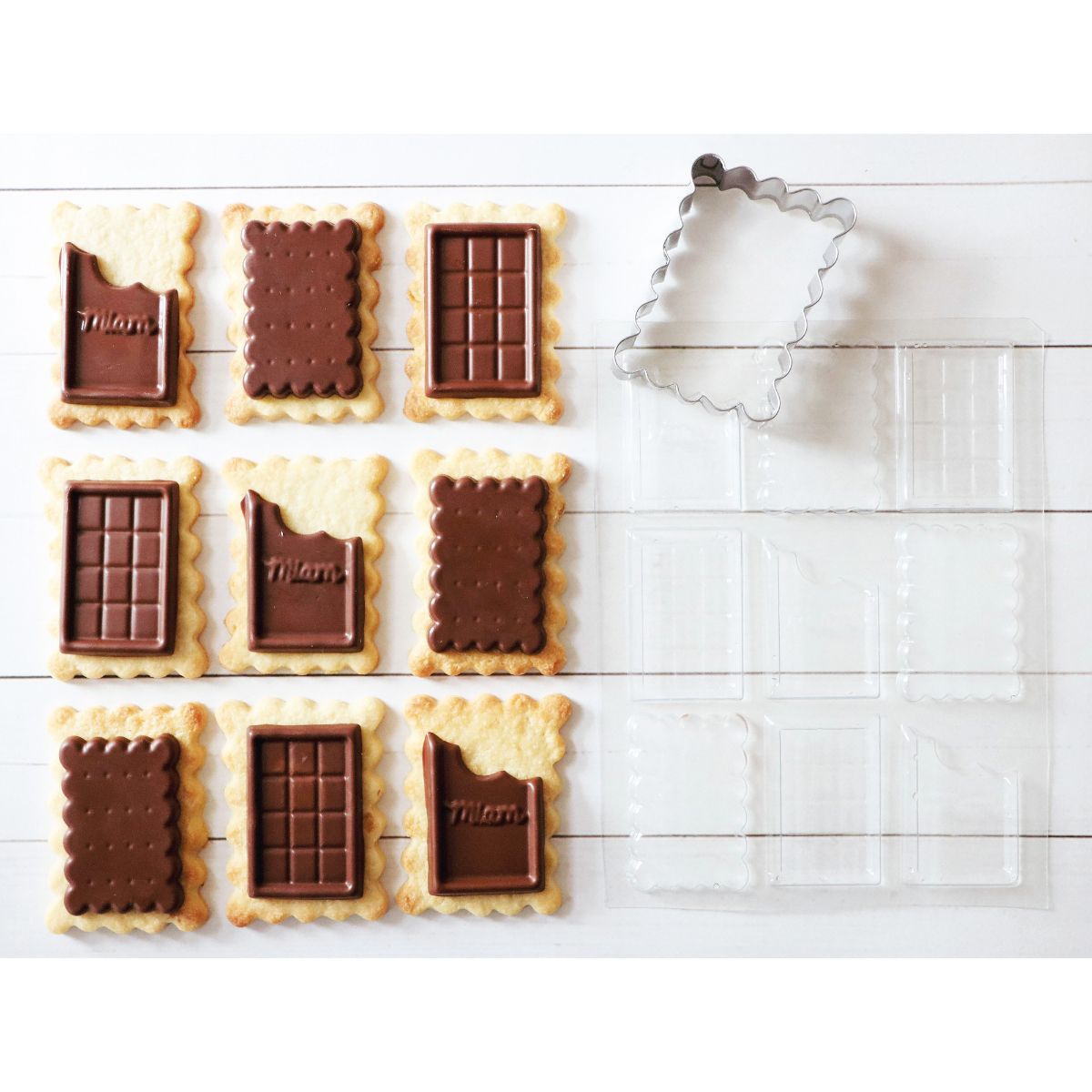 school chocolate biscuits